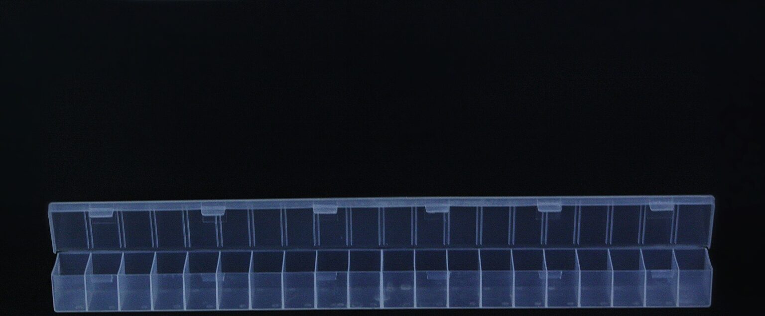 Hard Plastic Mineral Sample / Chip Tray Box 20 Divisions – Minex Products